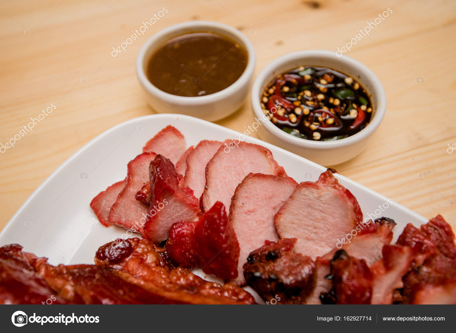 Hong Kong-style roast pork, roast pork, Thai roasted crispy pork ...