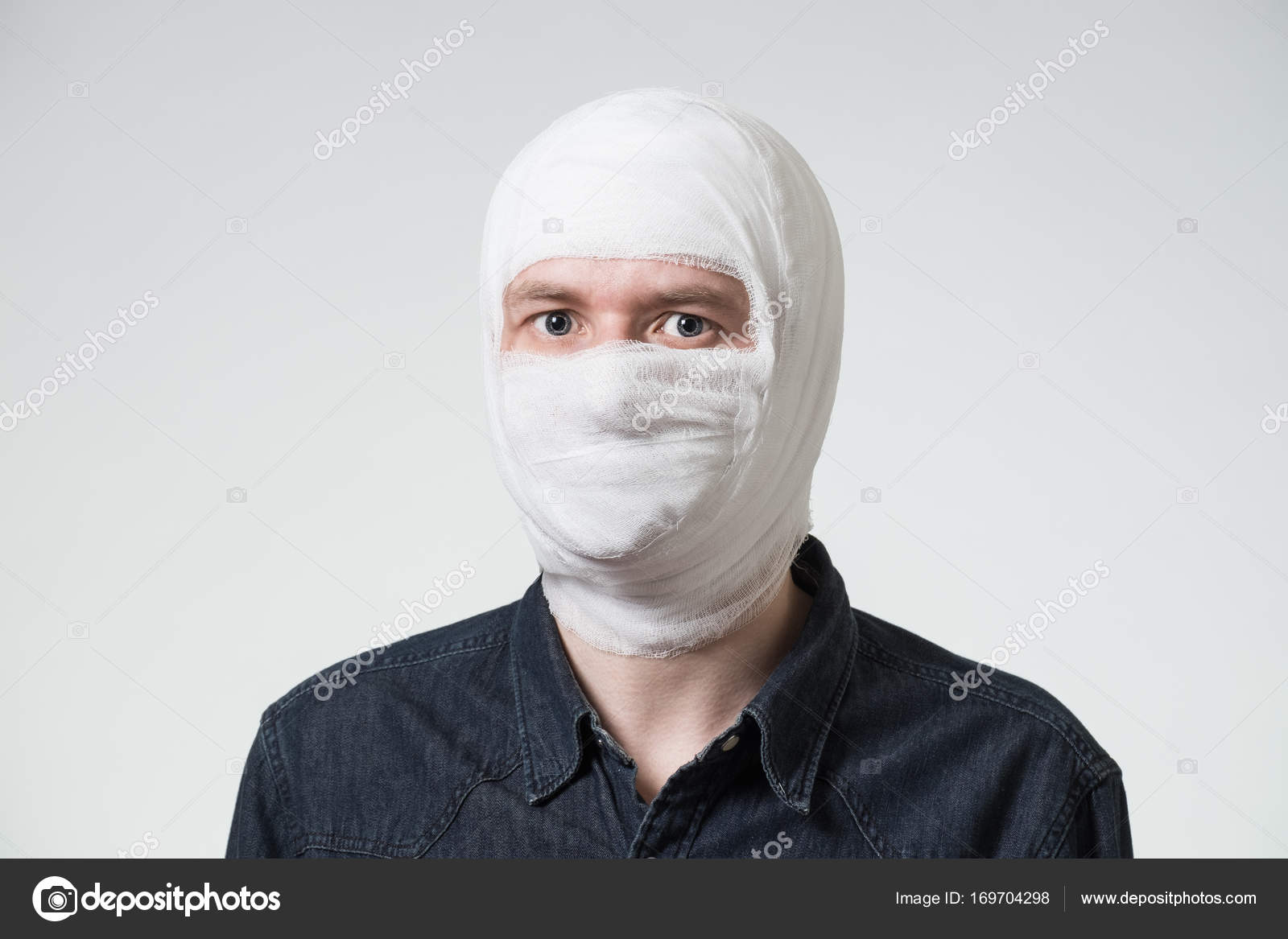 Man with bandage on his head — Stock Photo © ayubov.azret.gmail.com ...
