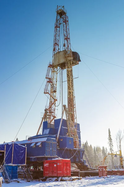 Land drilling rig winter — Stock Photo © MaximovDenis #120008066