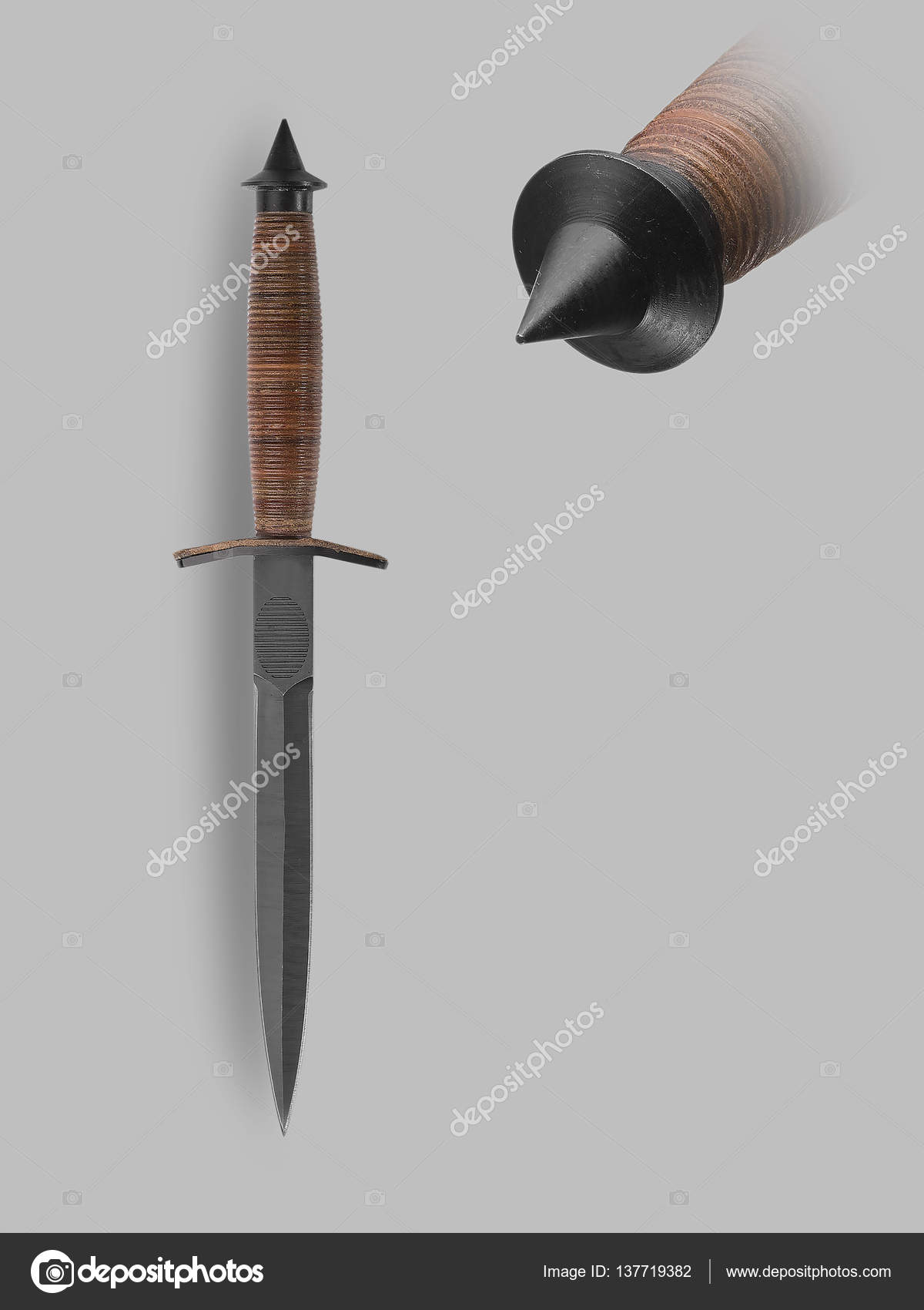 Военный нож с ножницами стоковое фото ©jondozor.gmail.com 137719382