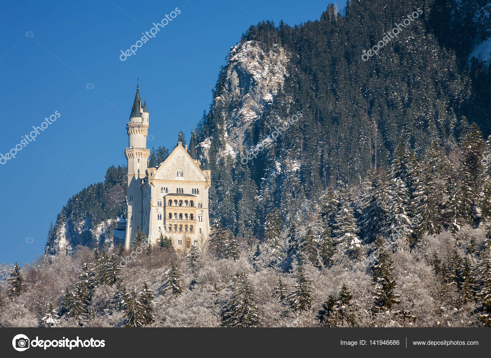 Snowy Bavarian Alps and Neuschwanstein castle at foggy morning, – Stock ...