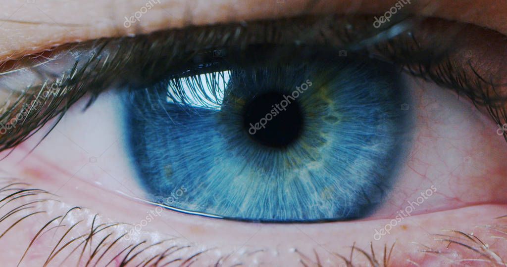perfecto ojo azul macro en un ambiente estéril y visión perfecta en resolución 6k, concepto, la ...