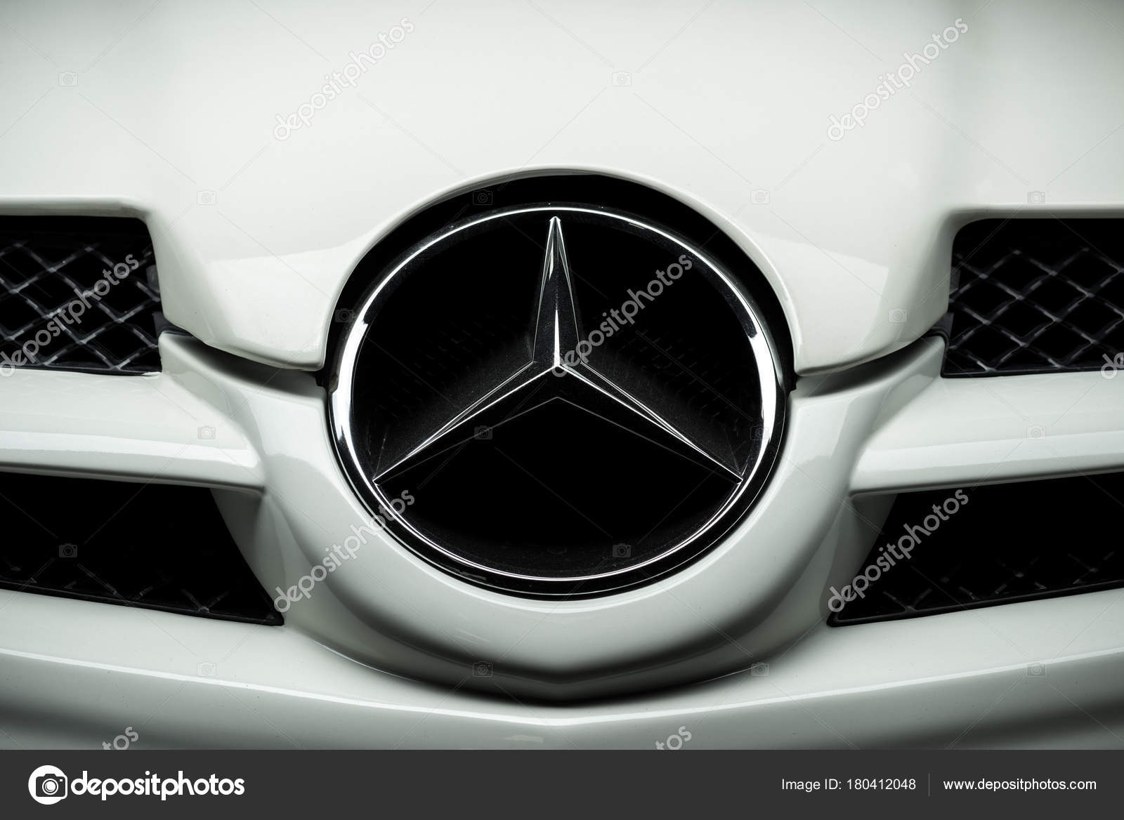 Bangkok Thailand November 2017 Closeup Mercedes Benz Logo White ...