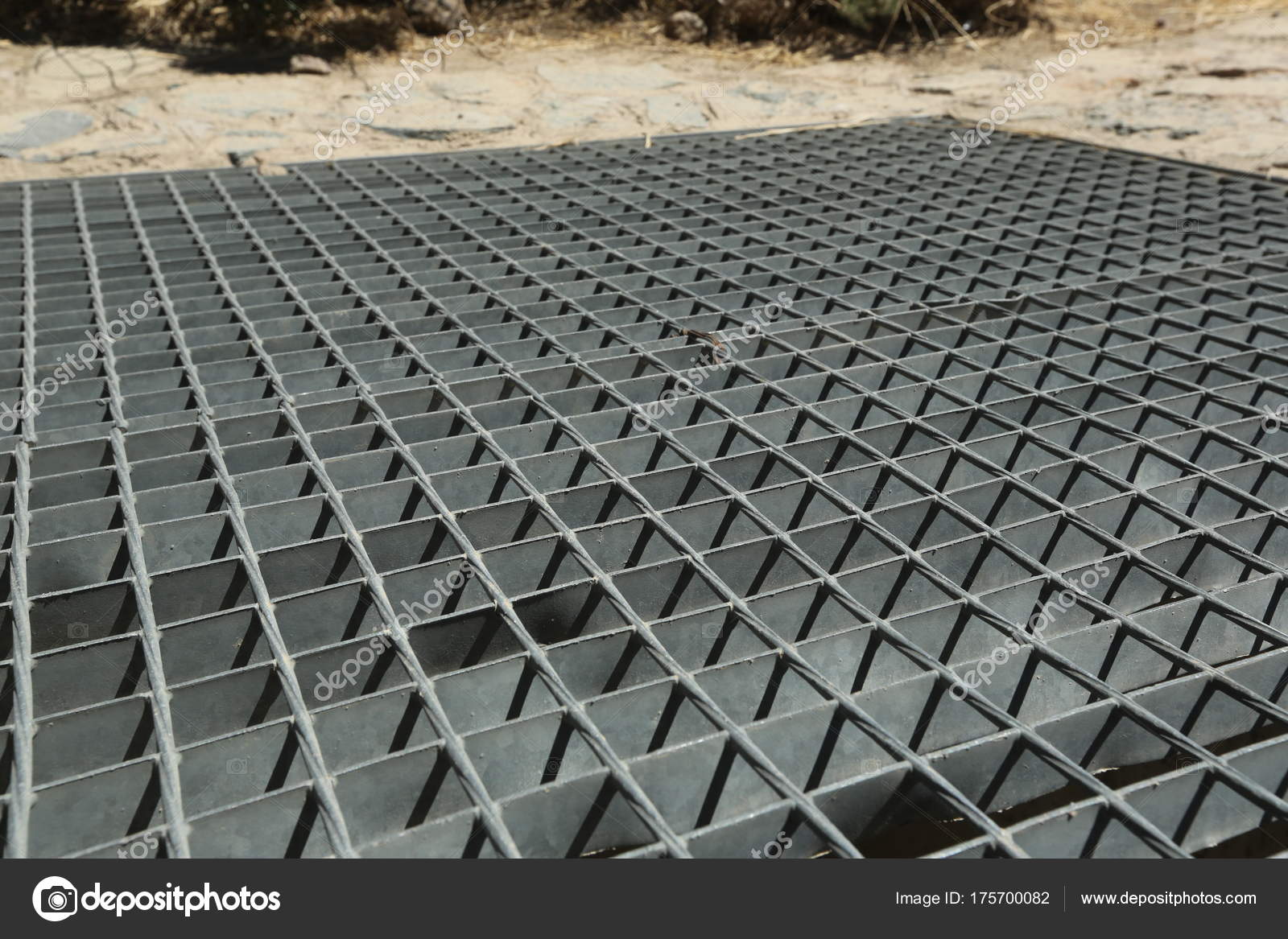 Grille texture background Stock Photo by ©kazanovskyiphoto.gmail.com ...