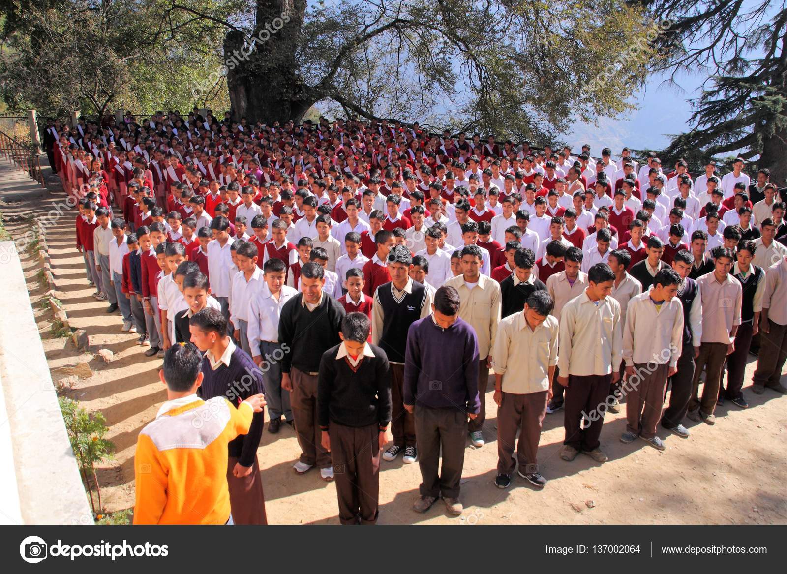 Morning assembly of school students — Stock Editorial Photo ...