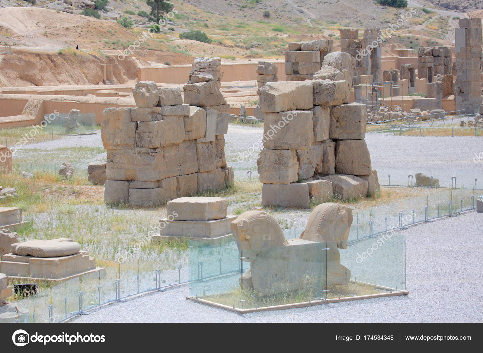 Naqsh Rajab Sitio Arqueológico Cerca Persépolis Provincia Fars Irán ...