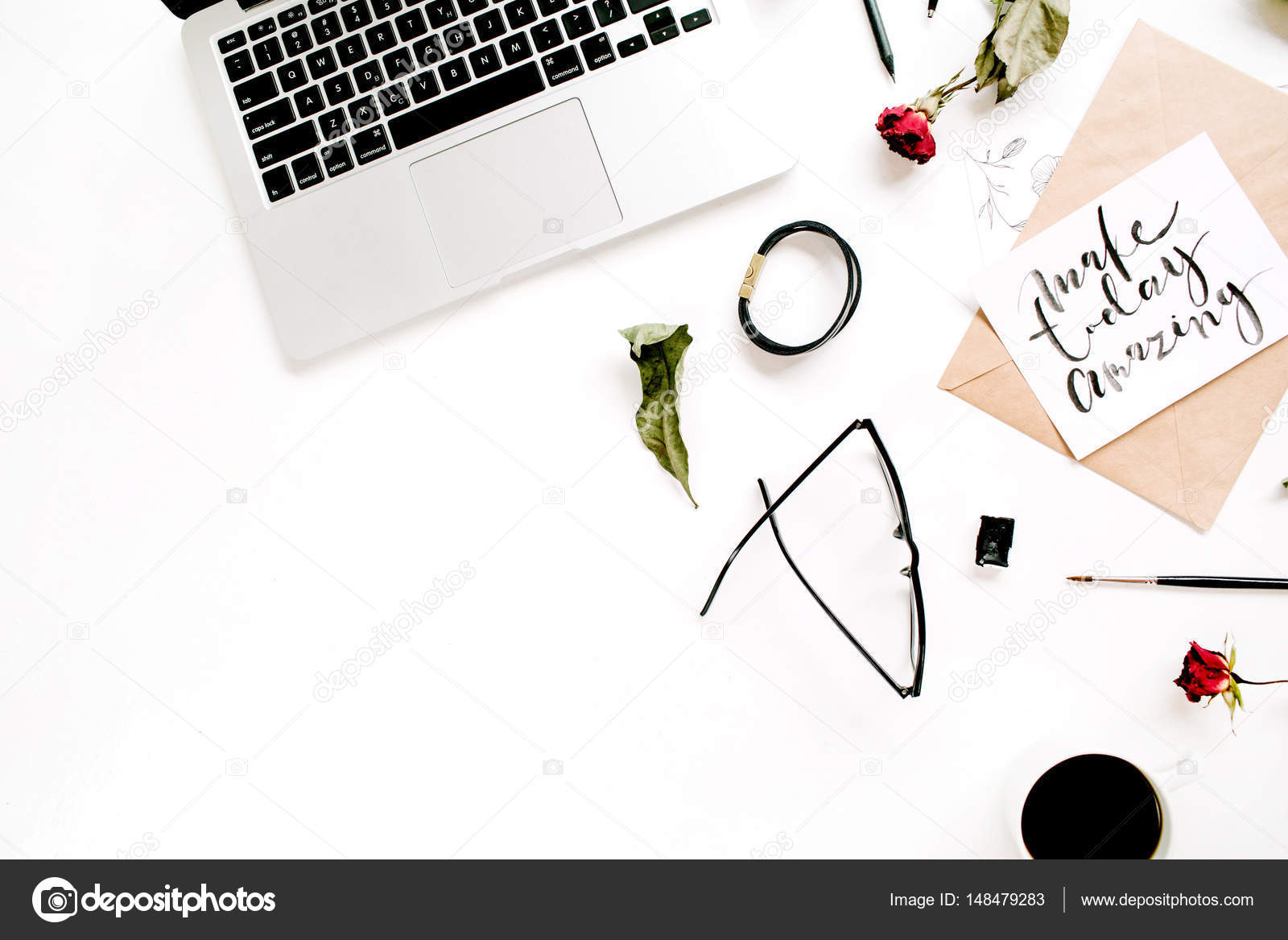 Inspirational quote on working desk — Stock Photo © maximleshkovich ...