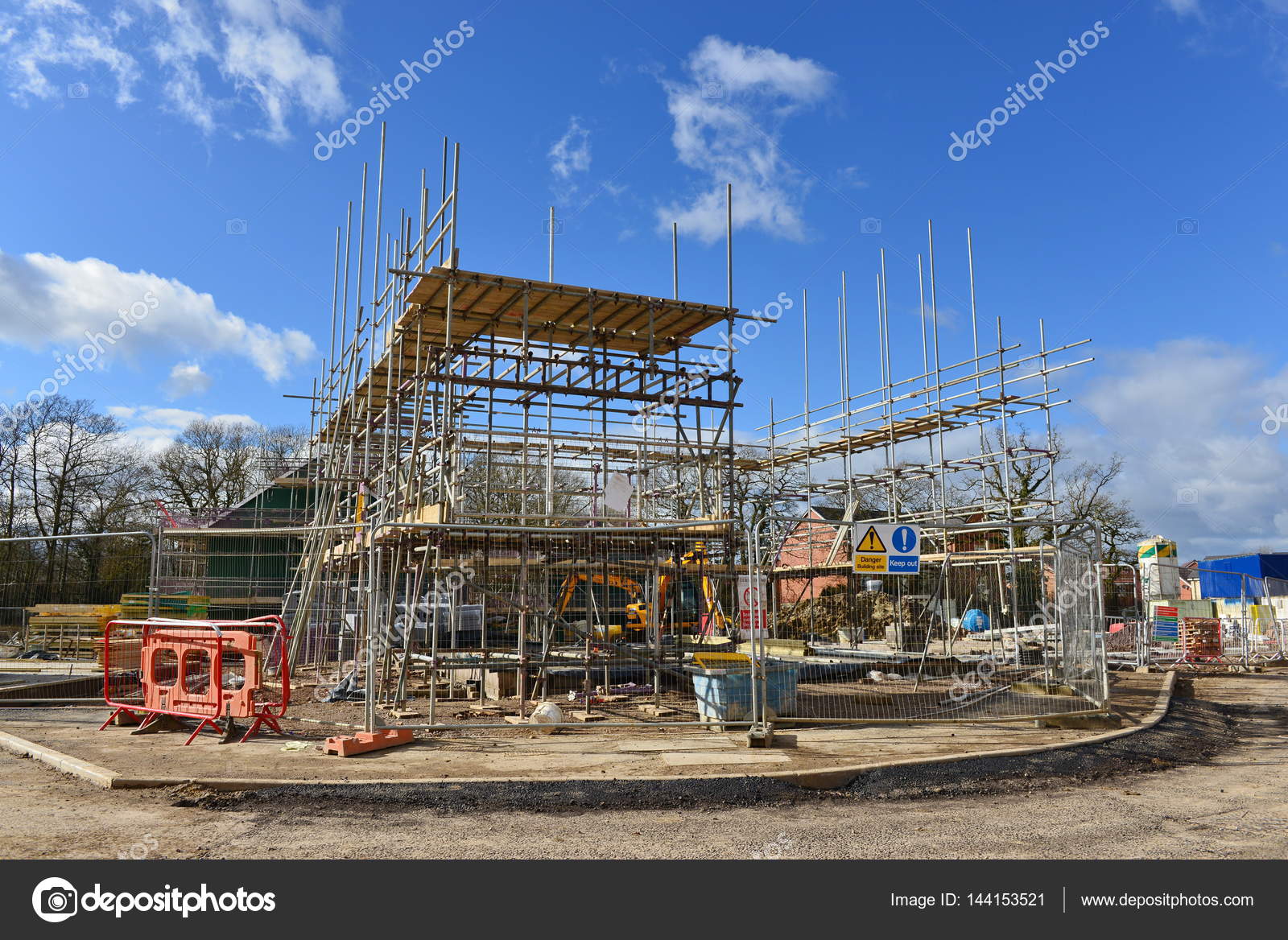 Work on building site in Wiltshire village – Stock Editorial Photo ...