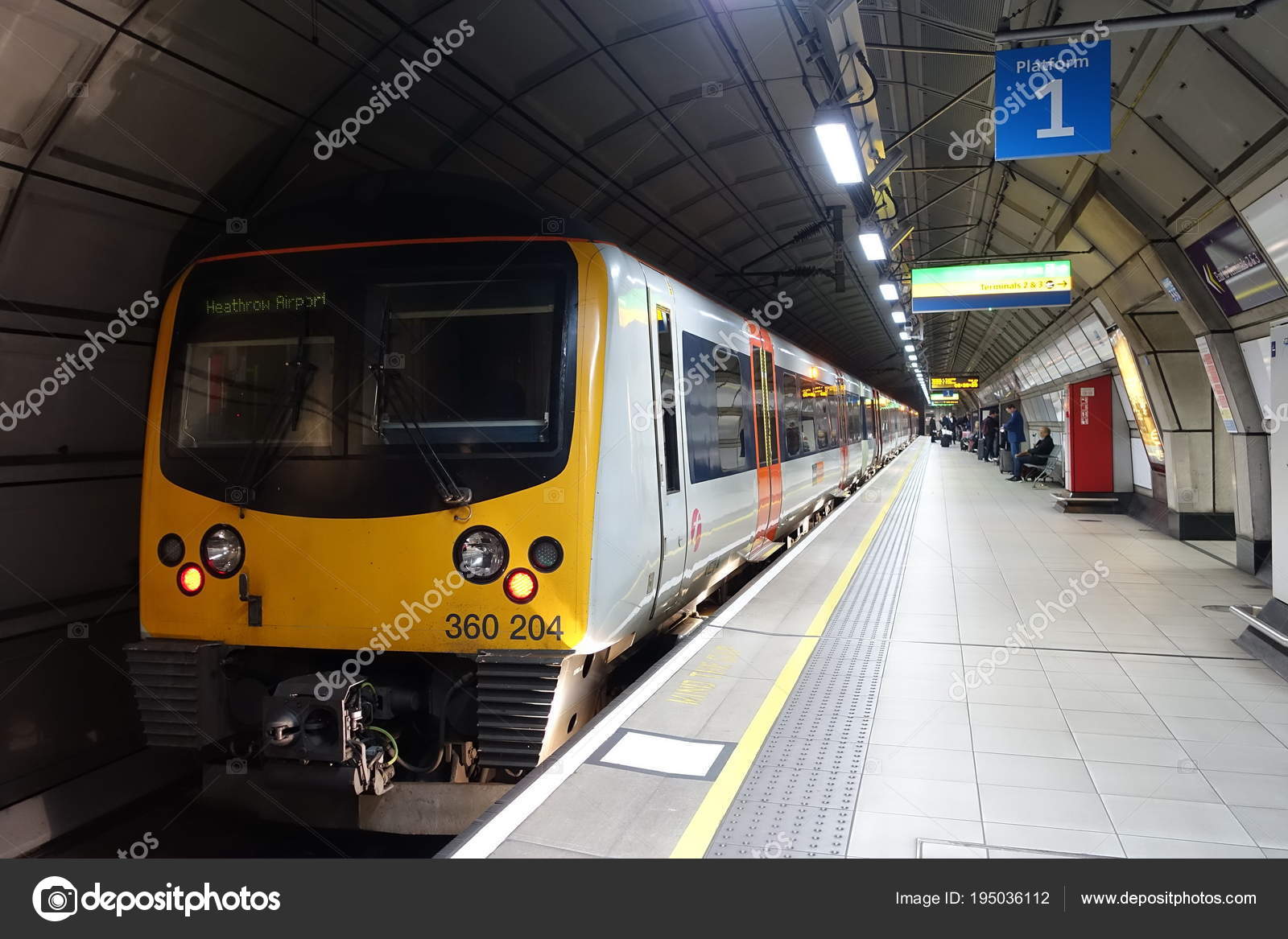 London April 2018 Heathrow Express Train Pulling Terminal Underground ...