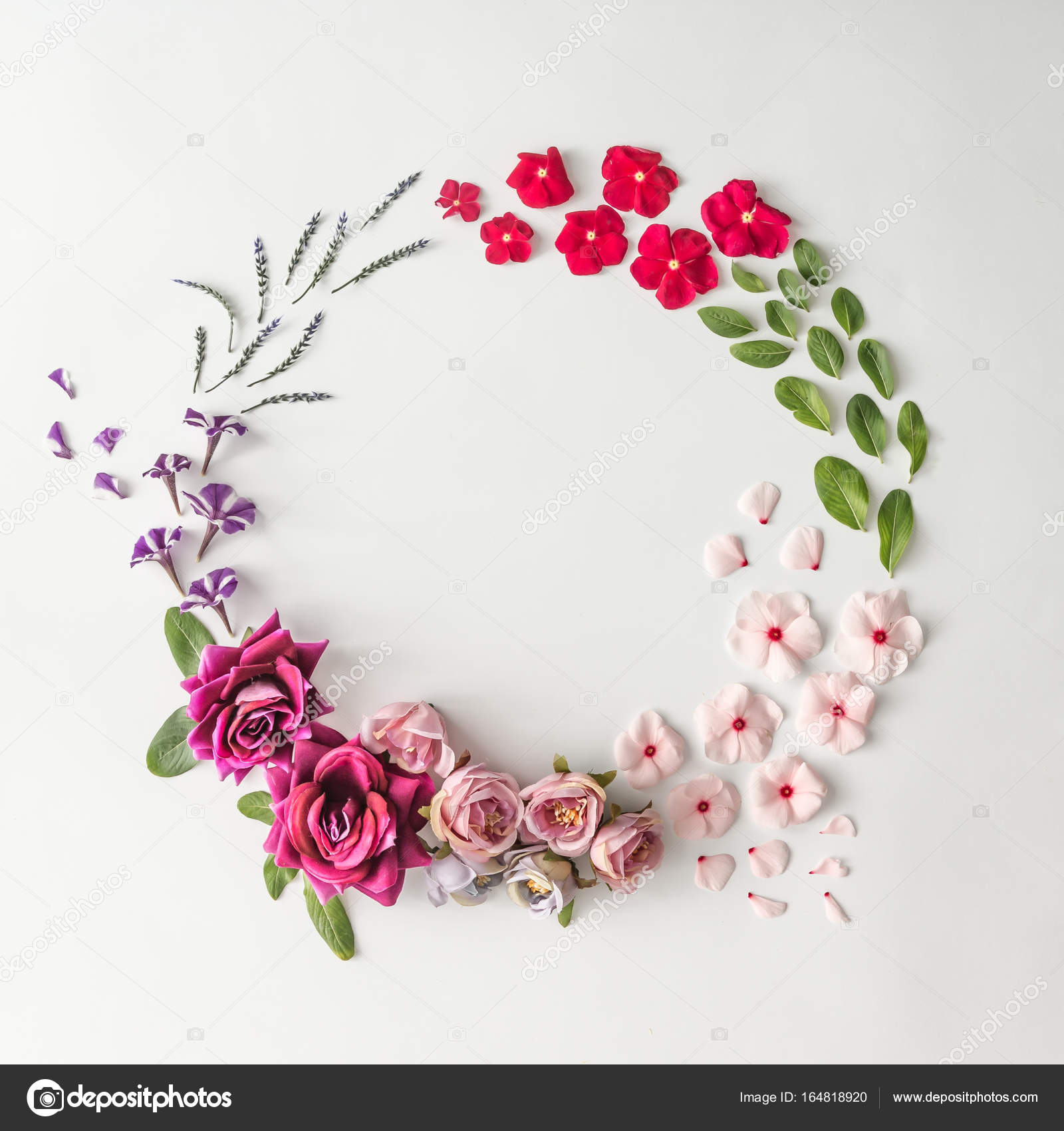 Creative pattern layout made of flowers Stock Photo by ©Zamurovic 164818920