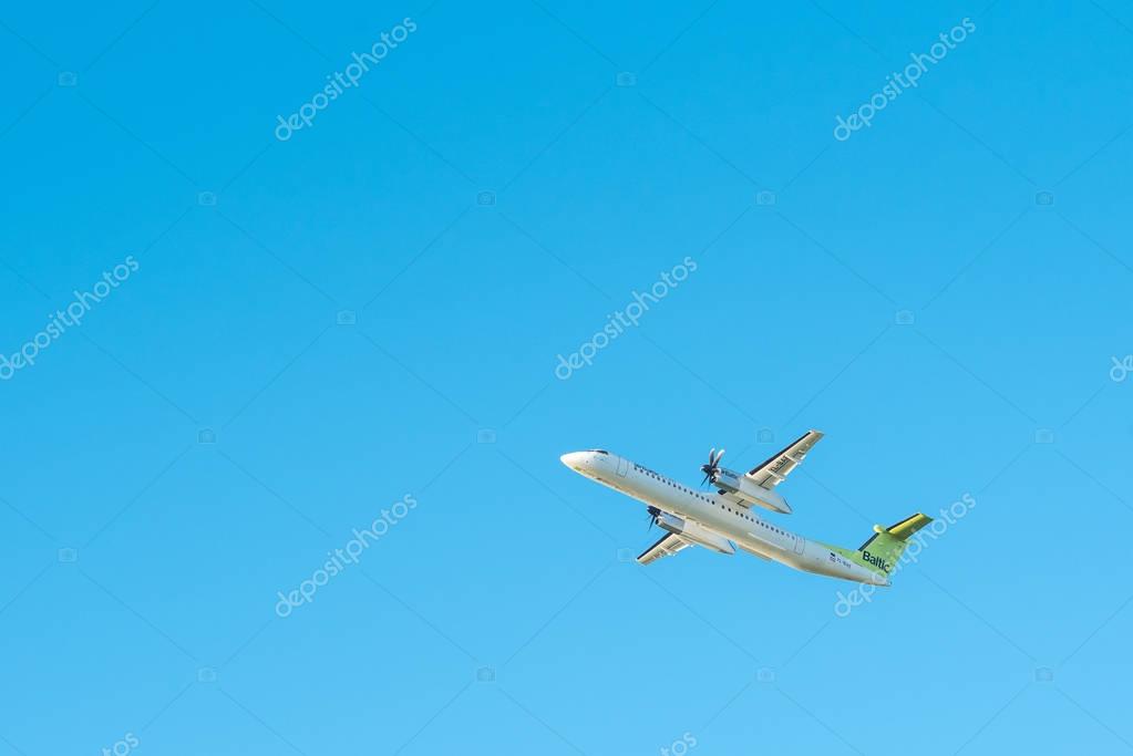 Air Baltic avión Bombardier Dash 8 Q400 (YL-BAI) 2023