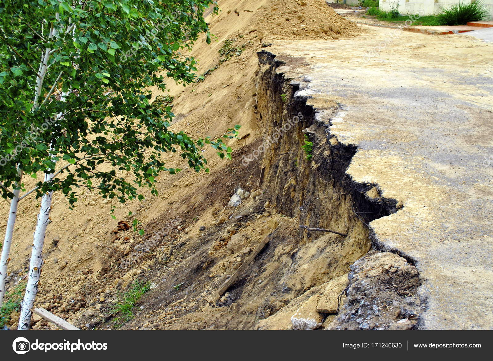 Sharp break in asphalt road — Stock Photo © maxbax #171246630