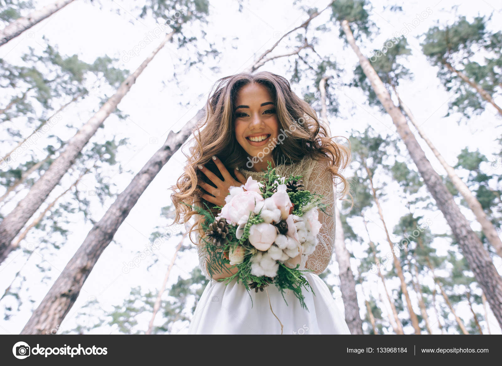 Beautiful smiling bride Stock Photo by ©Photo_life 133968184