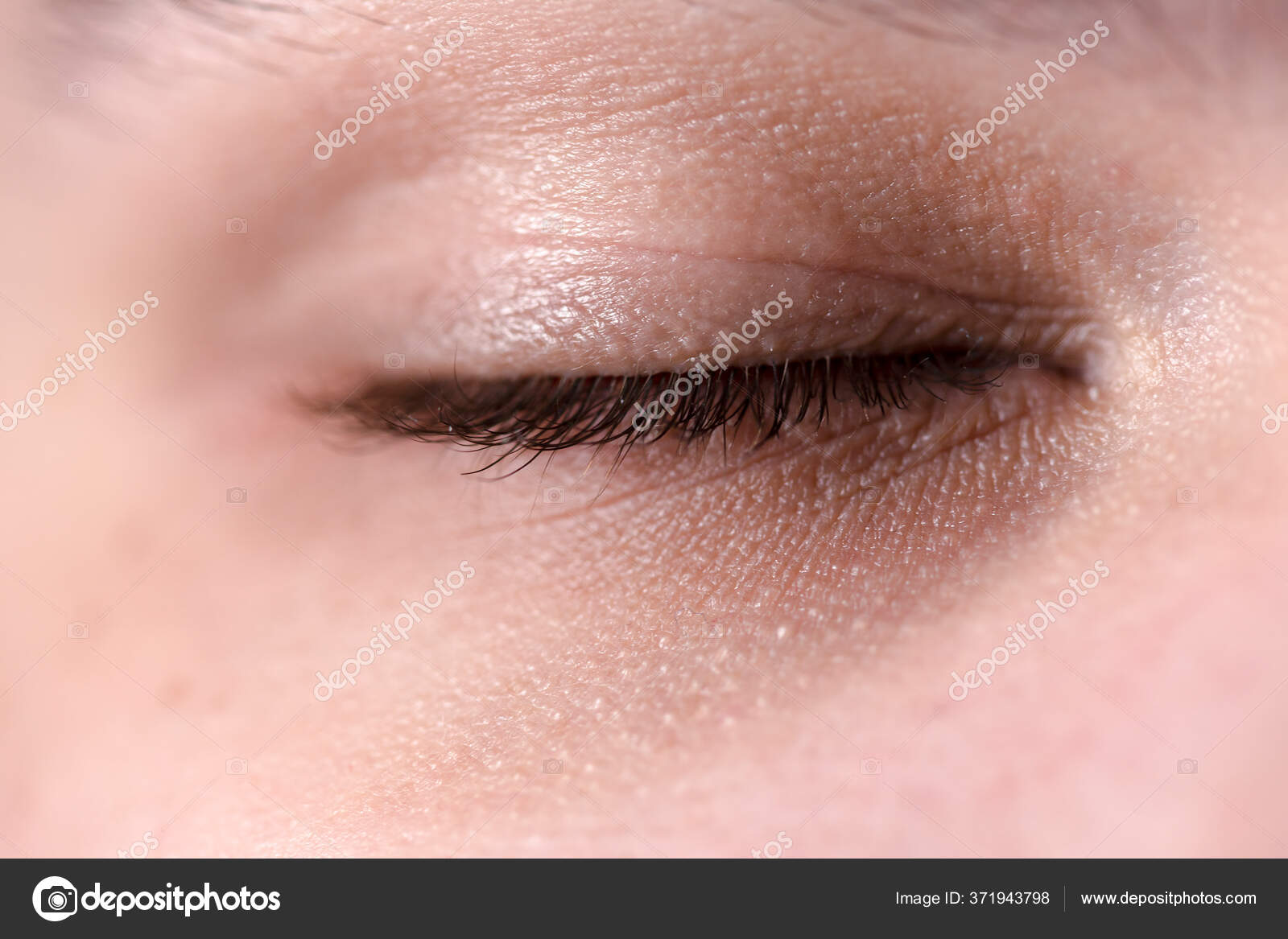 Closed Human Eye Close — Stock Photo © RUl8let #371943798