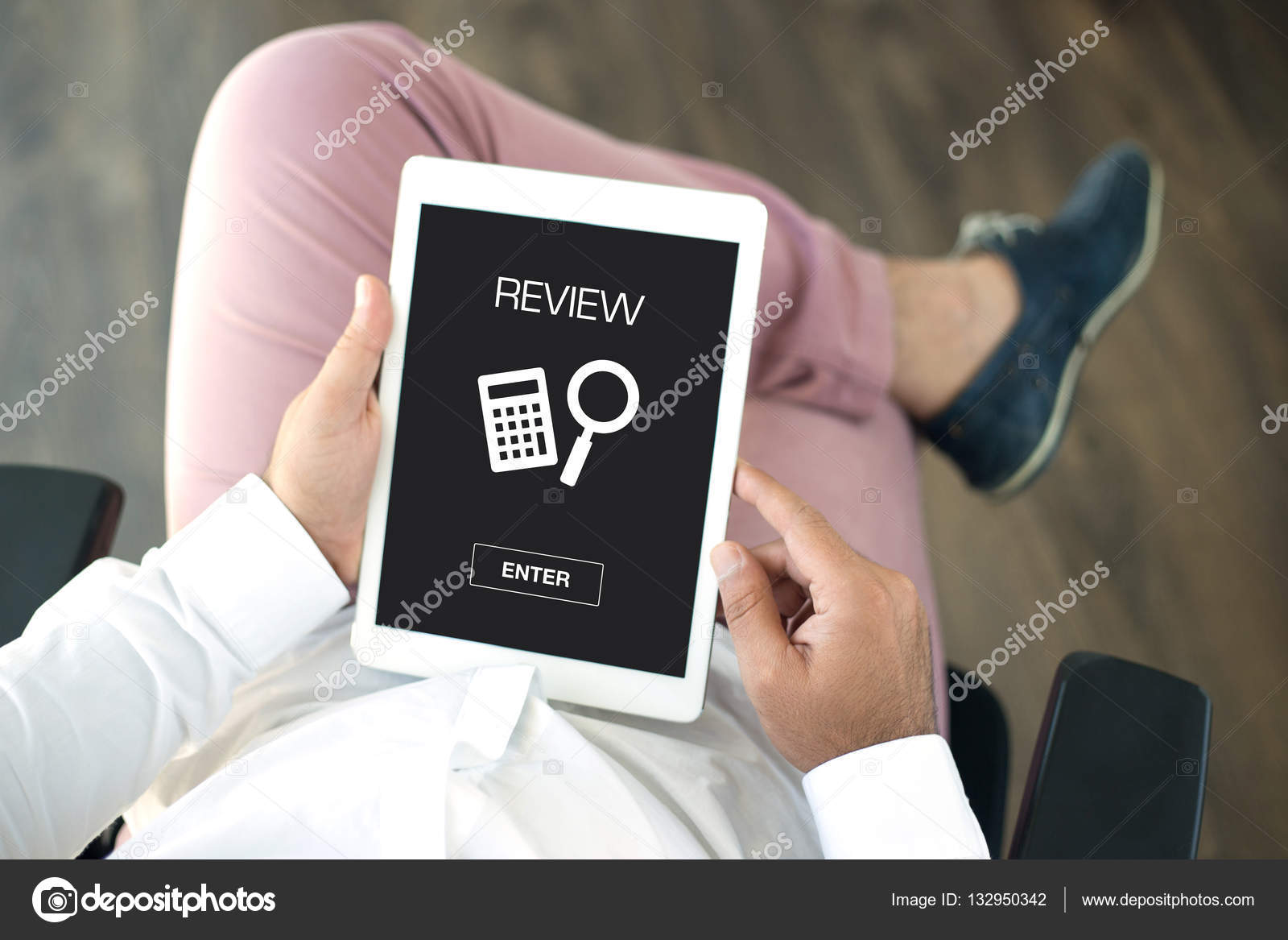 REVIEW CONCEPT on screen — Stock Photo © garagestock #132950342