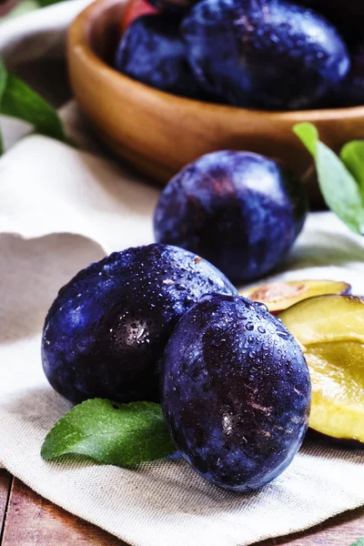 Blue plums Stock Photos, Royalty Free Blue plums Images | Depositphotos