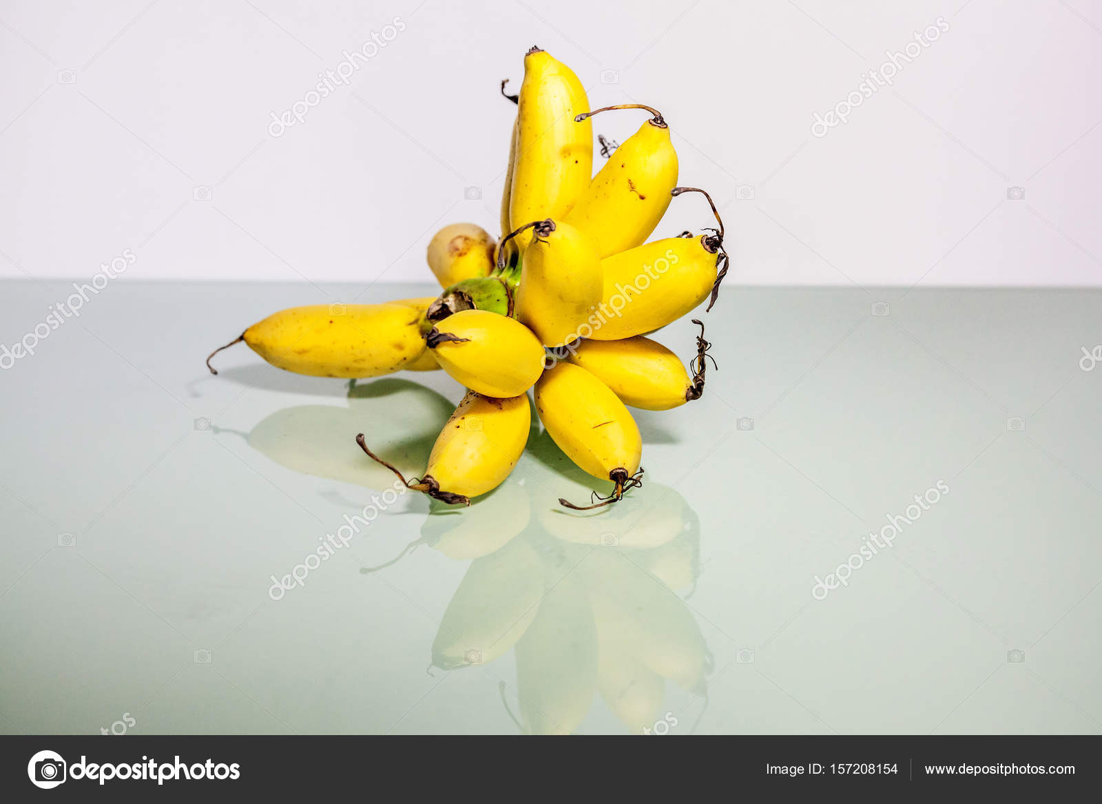 Yellow real banana in close up Stock Photo by ©KeongDaGreat 157208154