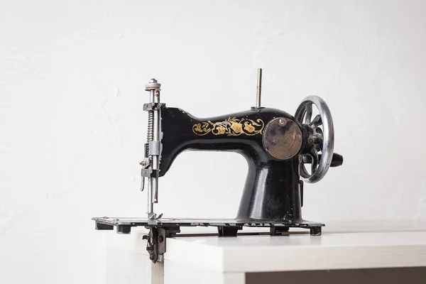 Spindle sewing machine Stock Photos, Royalty Free Spindle sewing ...