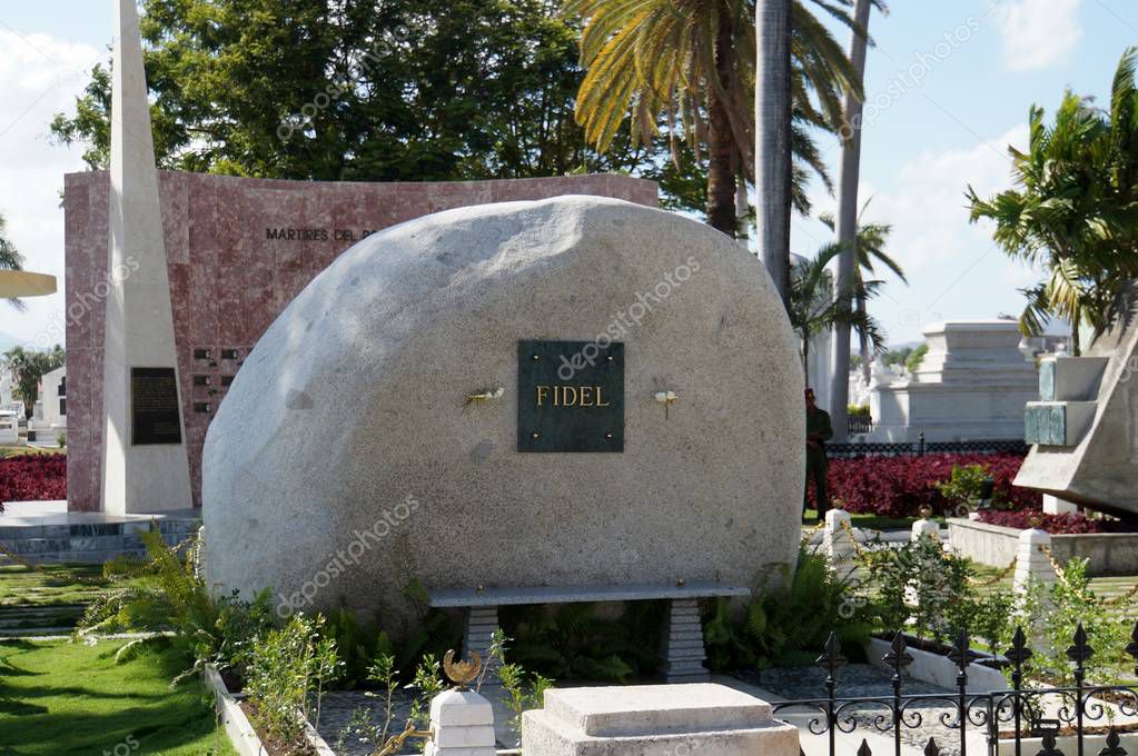 Fidel Castro grave in Santiago – Stock Editorial Photo © elisabono ...