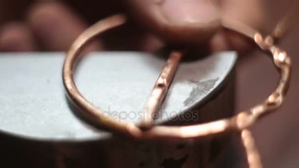 909 Twee onderdelen Videos, Royalty-free Stock Twee onderdelen Footage ...