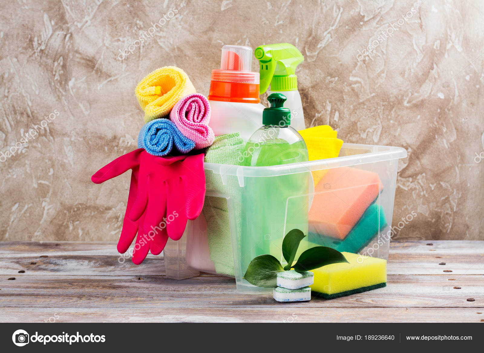Spring cleaning of house. Cleaning supplies set Stock Photo by ©happy ...