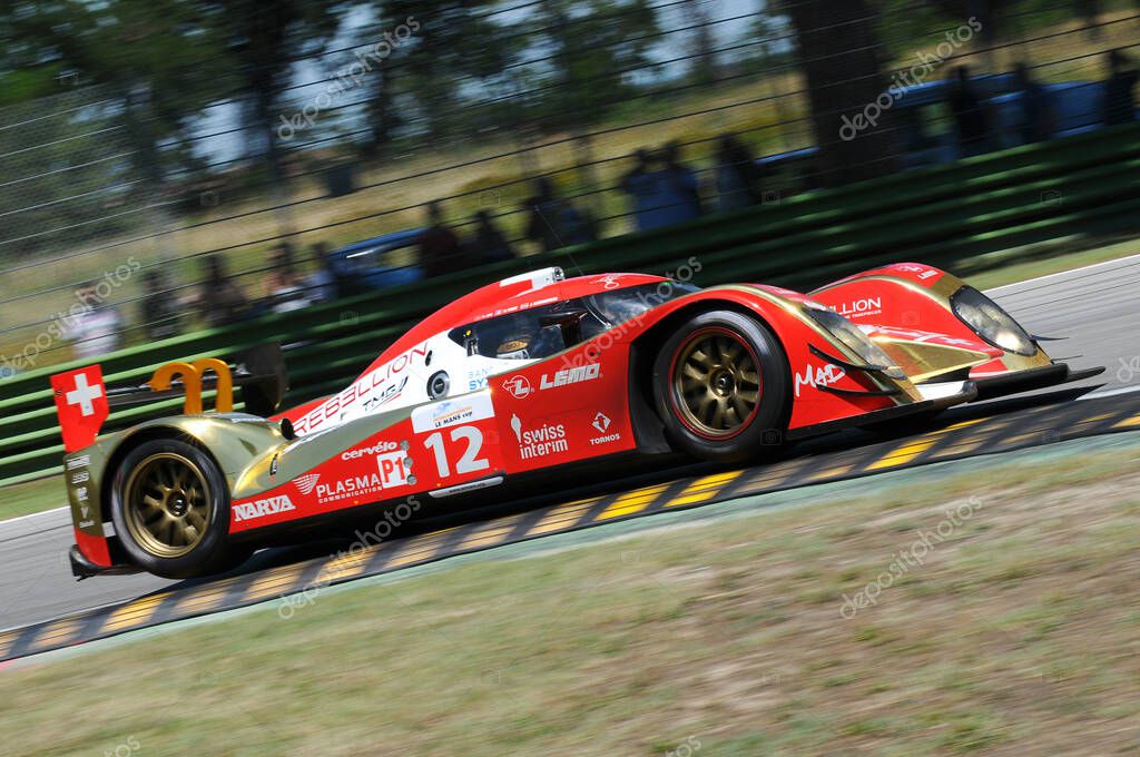 Imola, Italia 3 de julio de 2011: Lola B10 / 60 Toyota LMP1 del Team ...