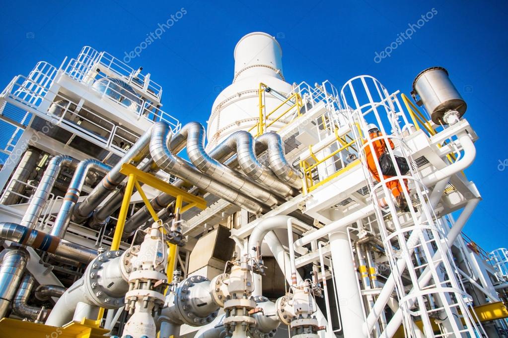 Gas booster compressor for vapor recovery unit of oil and gas central ...