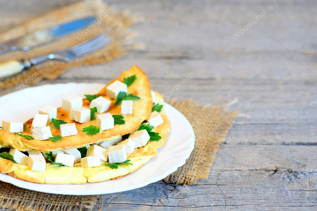 Tortilla De Tofu Vegetariana Baja En Grasa En Un Plato Blanco Tortilla