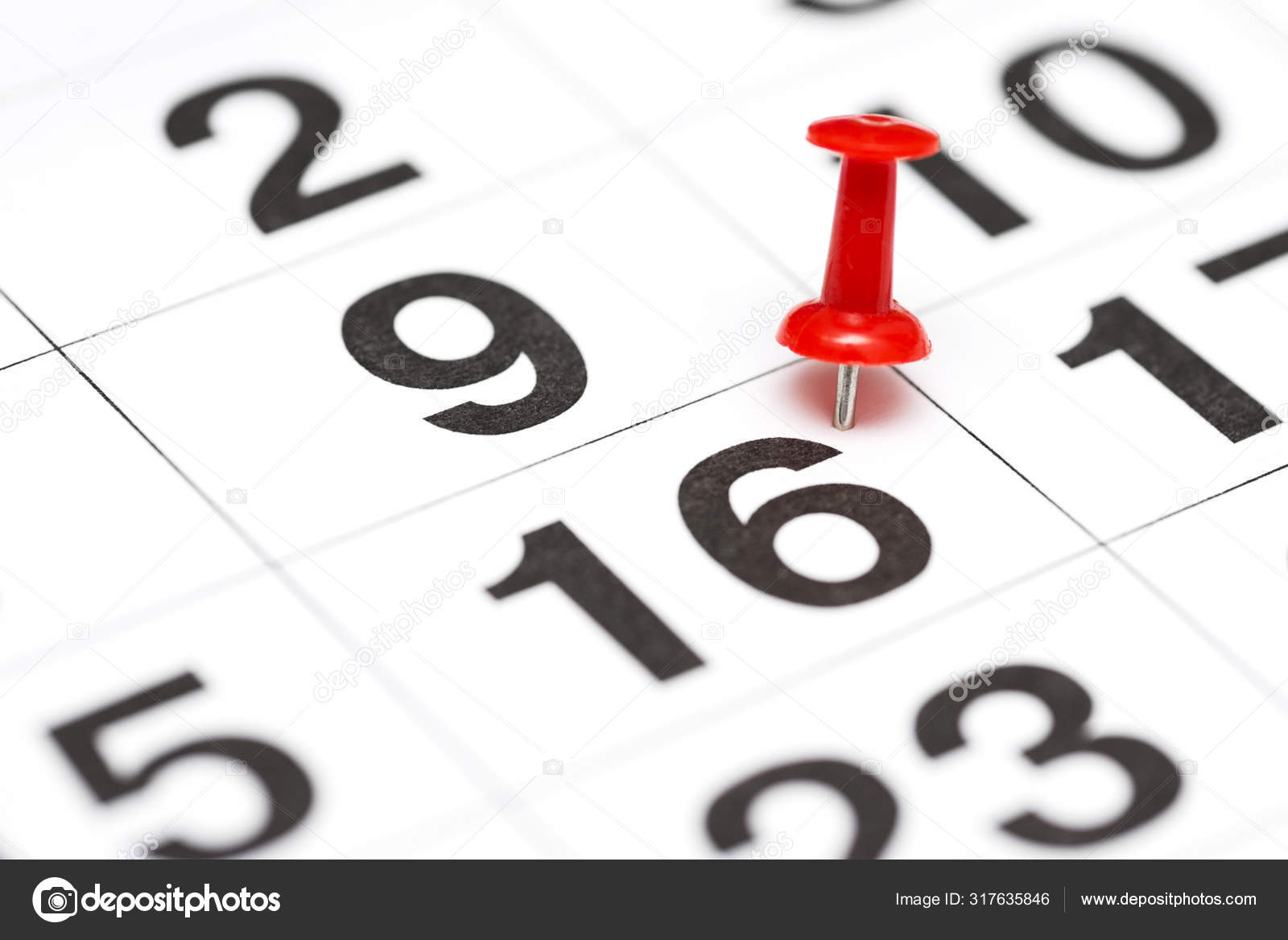 Pin en la fecha número 16. Dieciséis días del mes está marcado con una ...