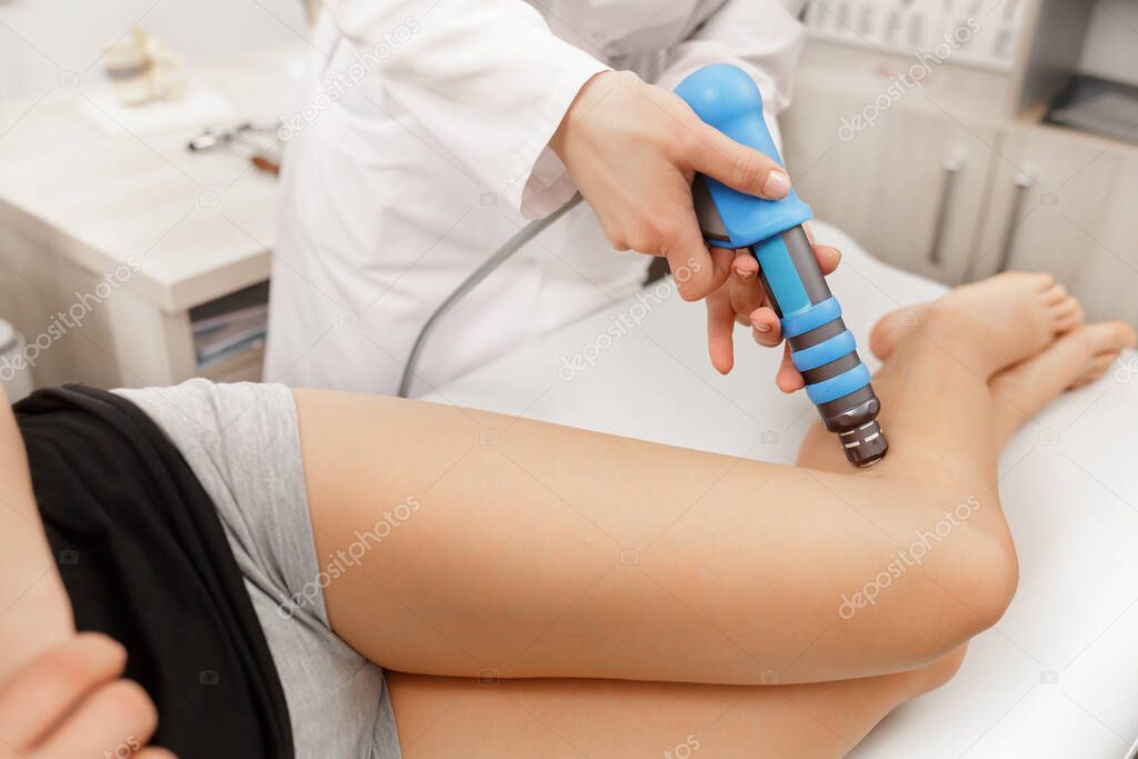 Terapia extracorpórea de ondas de choque ESWT. Tratamiento efectivo no quirúrgico.Terapia física ...