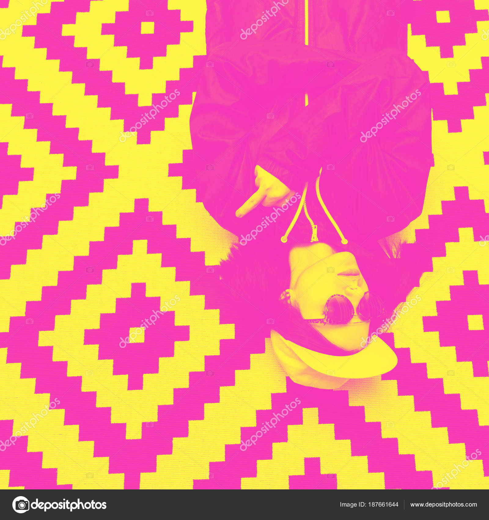 Girl Sunglasses Lying Psychedelic Floor Geometric Pattern Showing ...