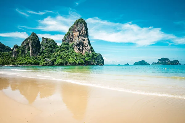 Railey Stock Photos, Royalty Free Railey Images | Depositphotos