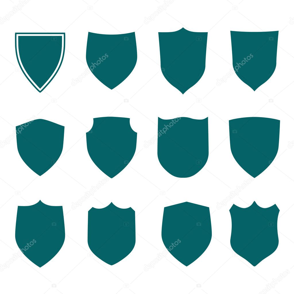 Conjunto de iconos de forma de escudo. Signos de etiqueta negra. S ...