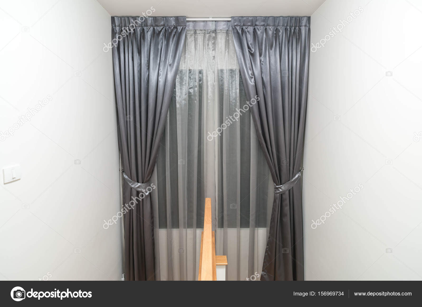 Empty room with curtains Stock Photo by ©topntp 156969734