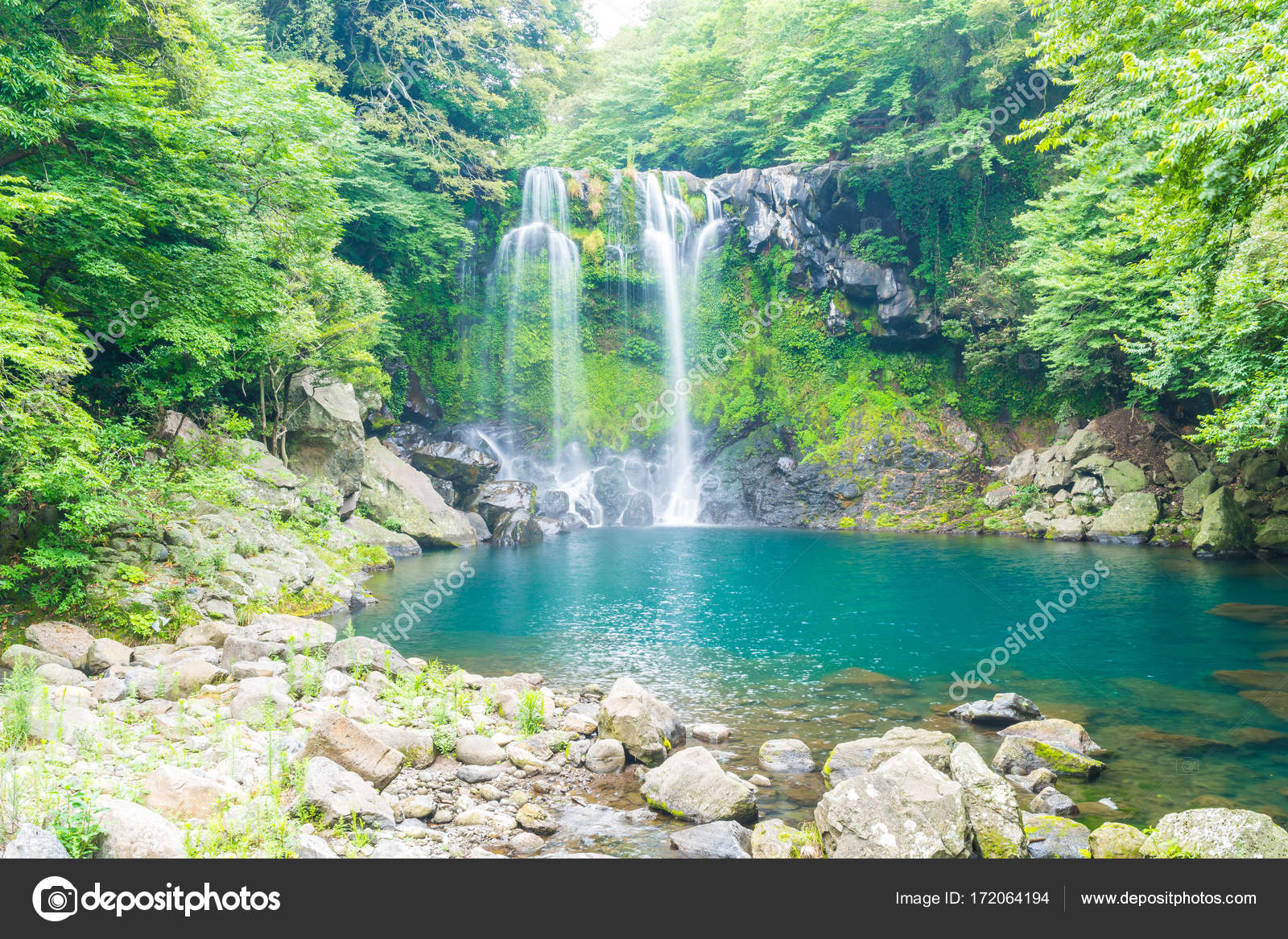 Cheonjeyeon waterfalls in Jeju Isaland — Stock Photo © topntp #172064194