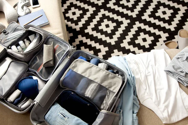 Packing overload suitcase Stock Photos, Royalty Free Packing overload ...