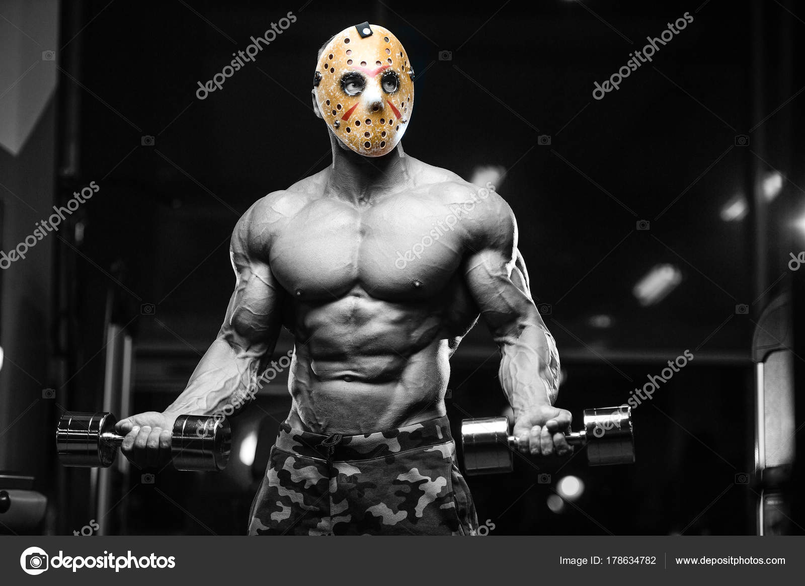 Horror brutal Jason mask man strong bodybuilder athletic fitness Stock ...