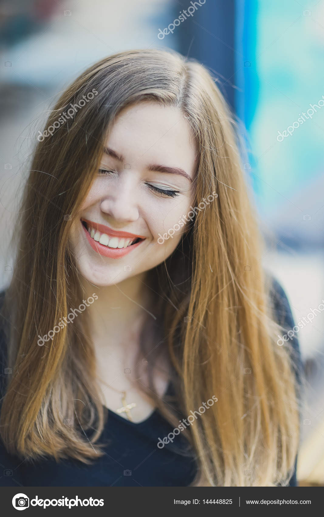 Pretty Girls With Brown Hair And Dimples