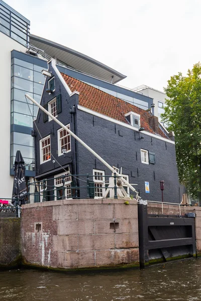 Cute house – Stock Editorial Photo © sucher #3600550