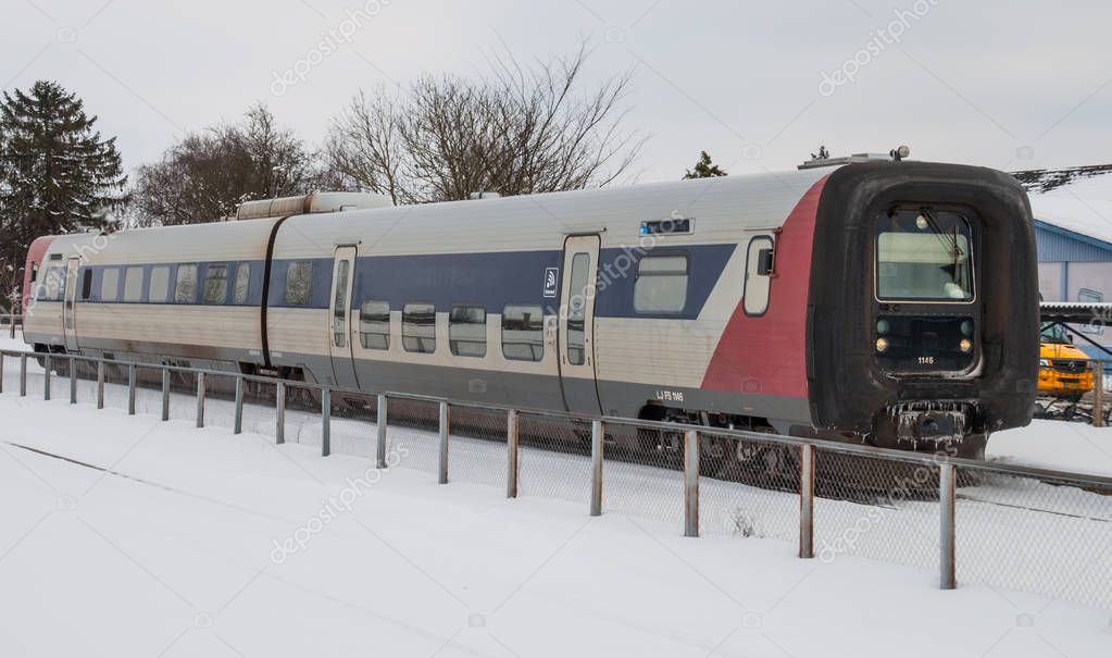 IC2 train arriving to Maribo train sta – Stock Editorial Photo ...
