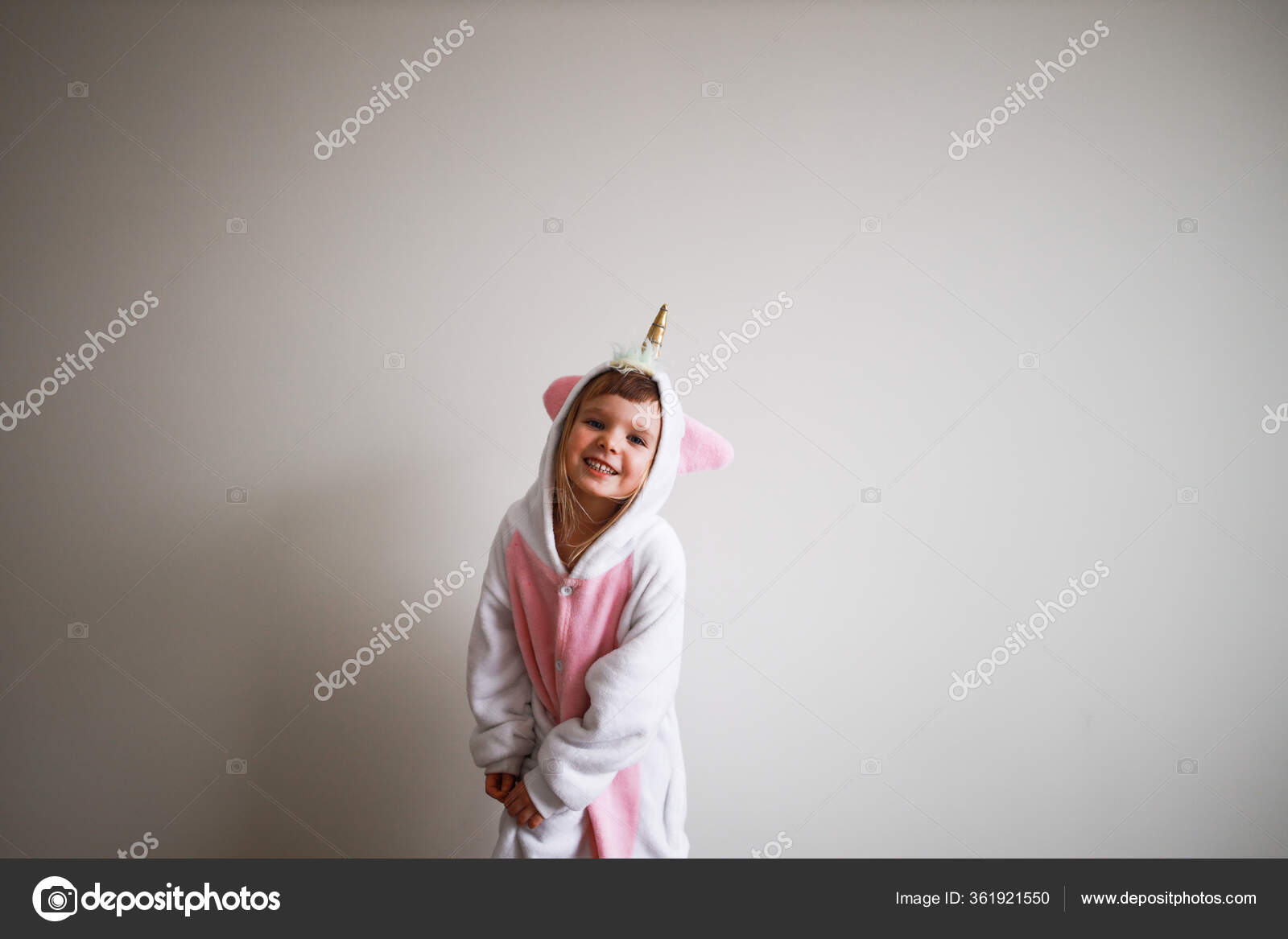 Little girl in unicorn costume Stock Photo by ©lesiaboiko 361921550 Little girl in unicorn costume Stock Photo by ©lesiaboiko 361921550