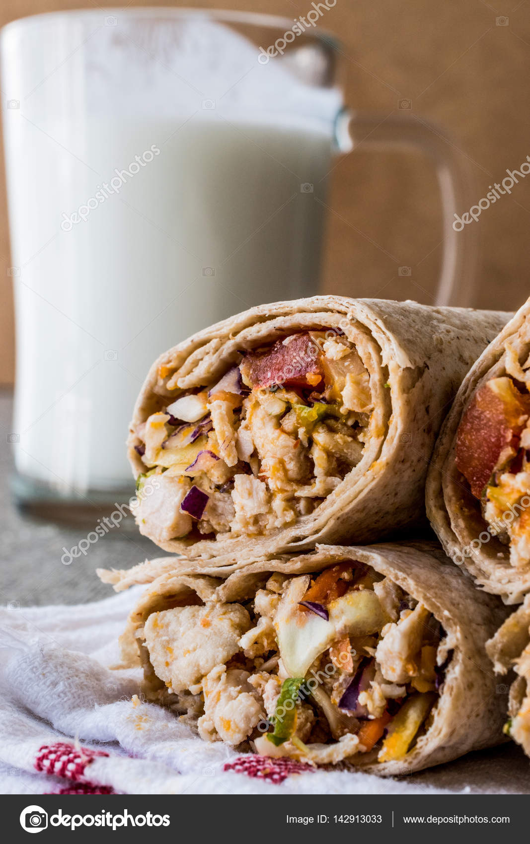 Chicken shawarma durum kebab with ayran or buttermilk / Tantun — Stock ...