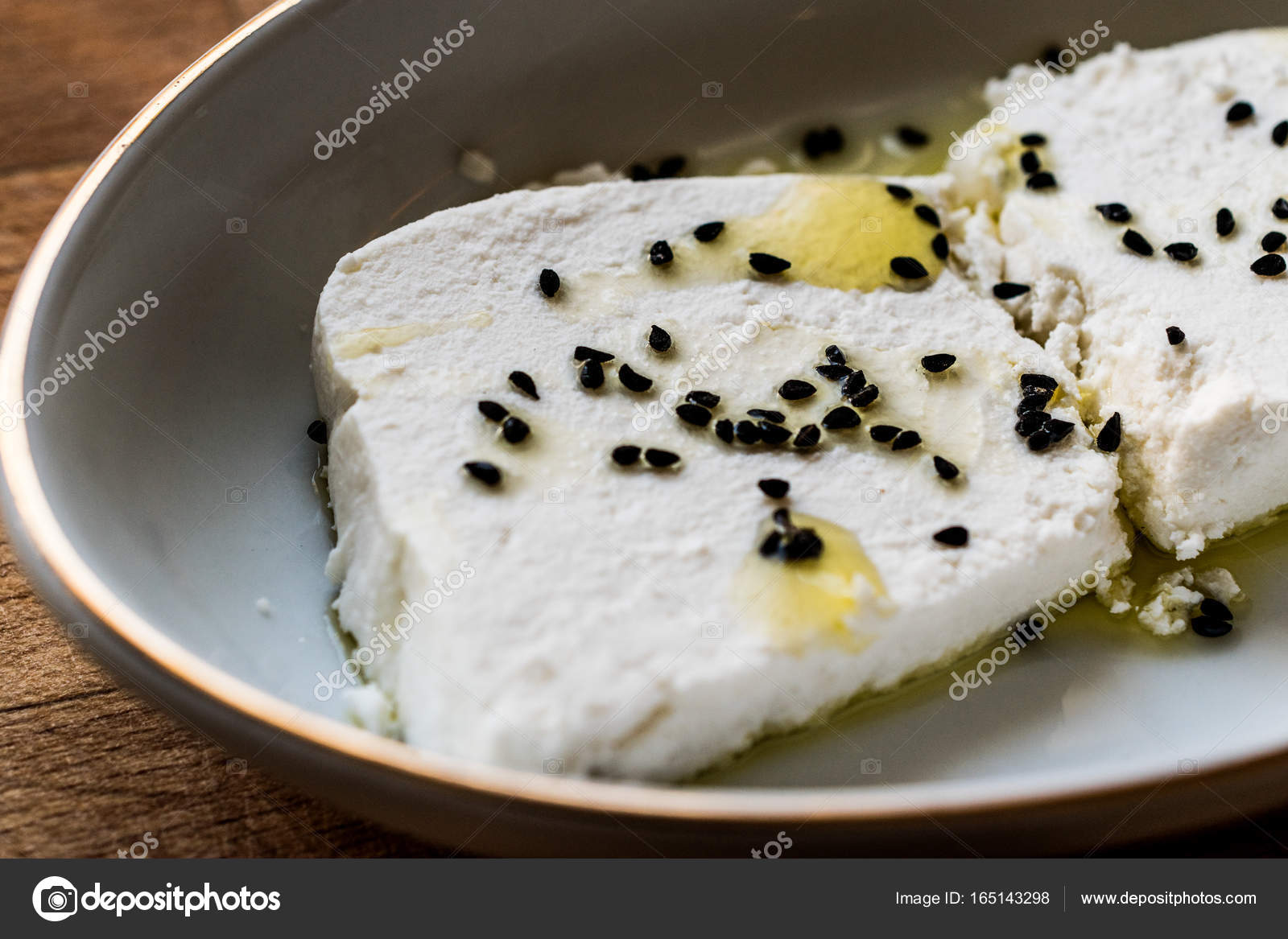 Cokelek or lor peyniri / Curd Cheese with olive oil and black cumin ...