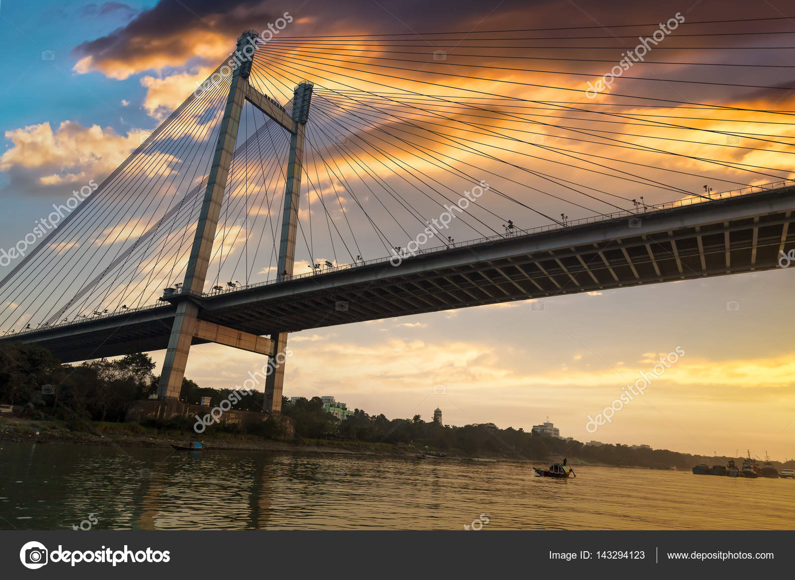 Vidyasagar setu (bridge) as seen from a boat on river Hooghly at ...