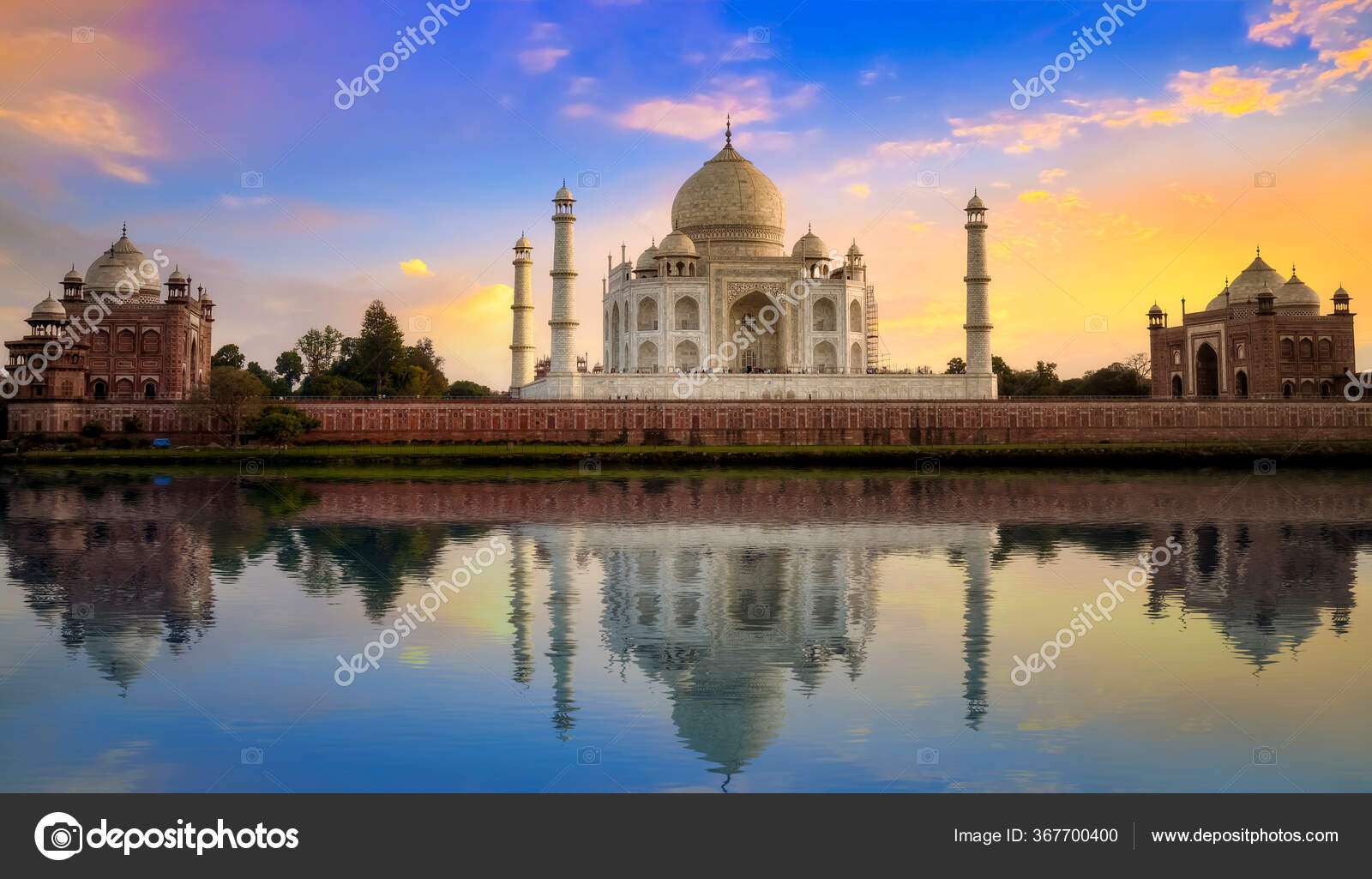 Scenic Taj Mahal Sunset View Mehtab Bagh Banks Yamuna River — Stock ...