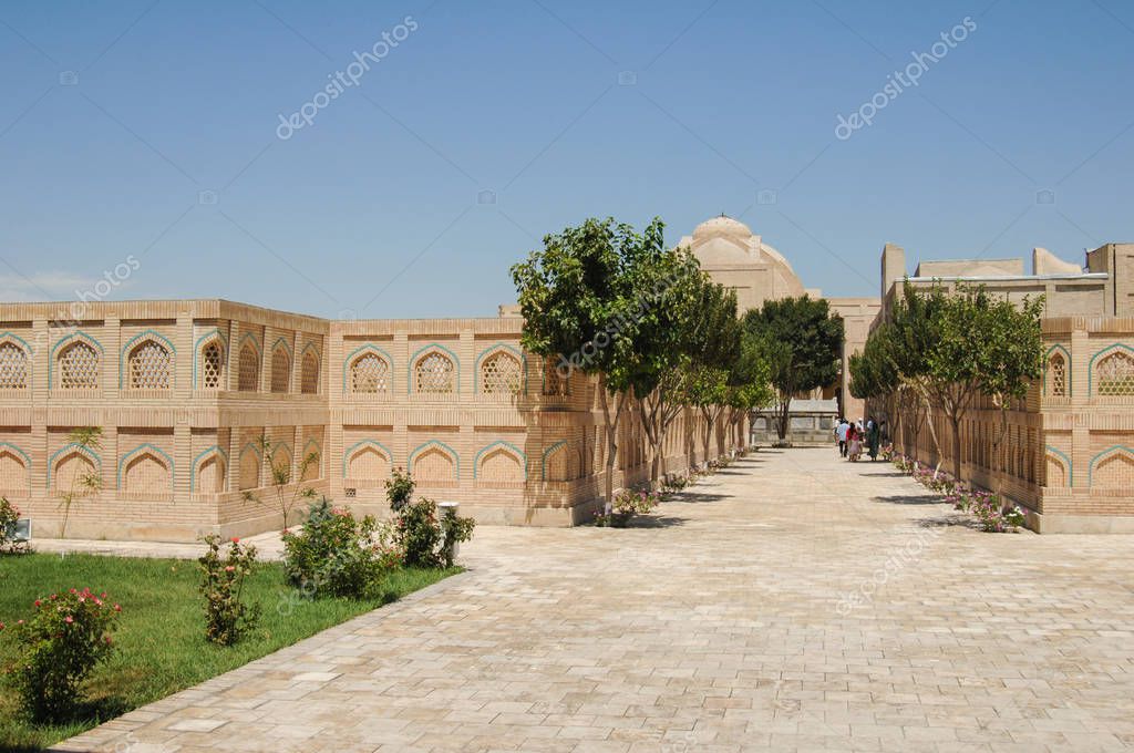 Ancient architecture of Central Asia and East — Stock Photo © WarlokA ...