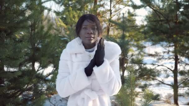 187 Woman tremble Stock Videos, 4K & HD Footage | Depositphotos