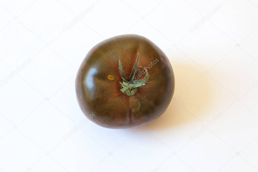 Vista final del tallo de un verde profundo Cherokee púrpura tipo ...