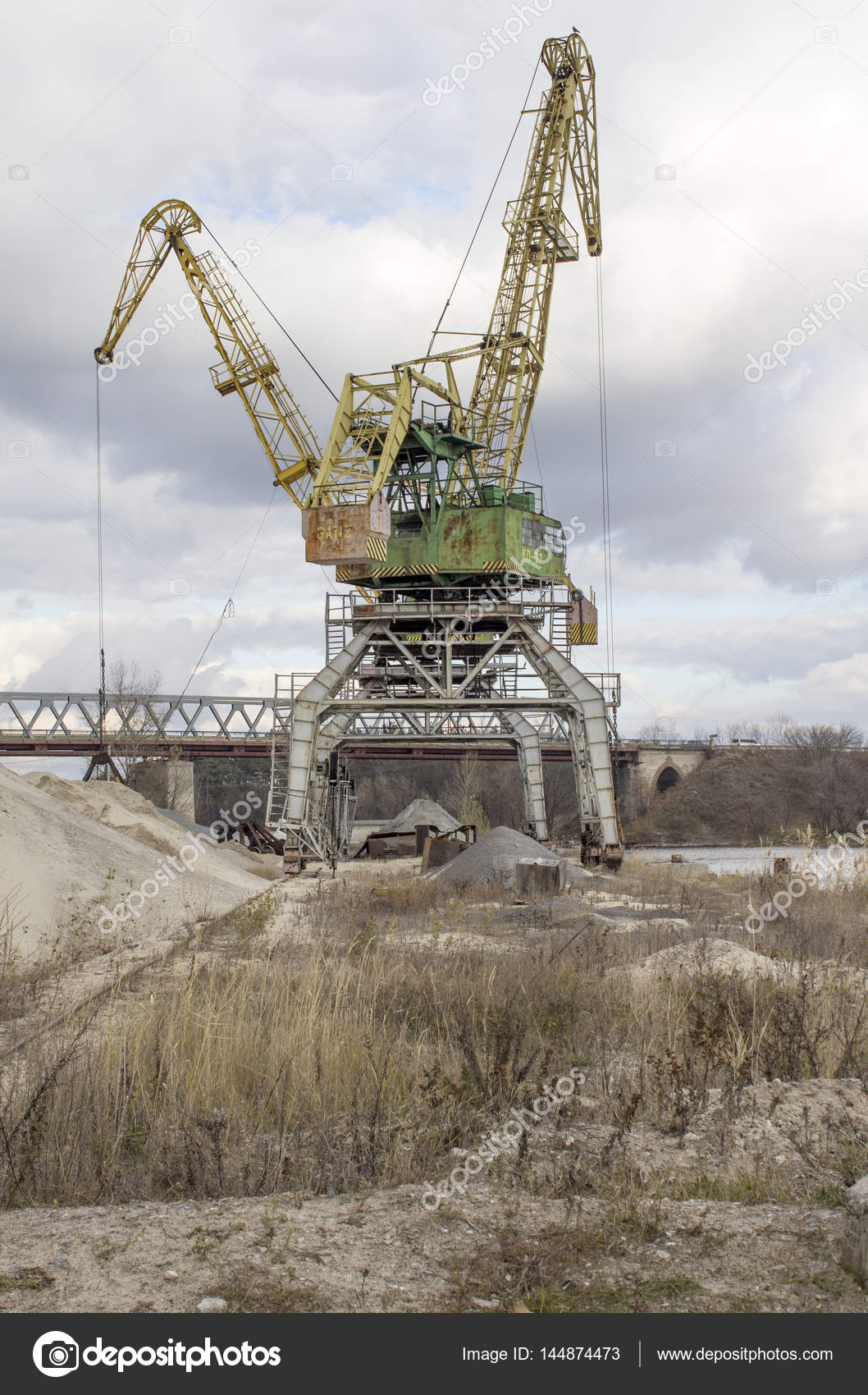 Gantry crane with a gripper — Stock Photo © PPVector #144874473