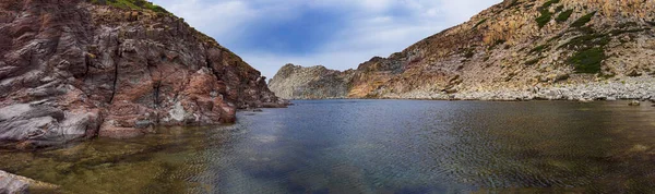 Vista panorámica de 189 grados de Cala Fico - Una bahía rocosa escénica ...